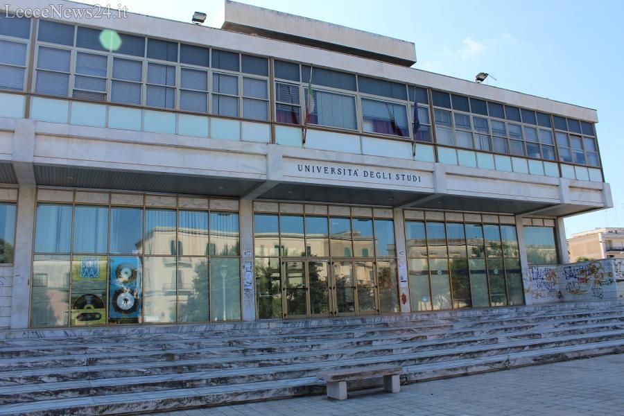 Università, il Preside si dimette e accusa gli studenti - Leccenews24