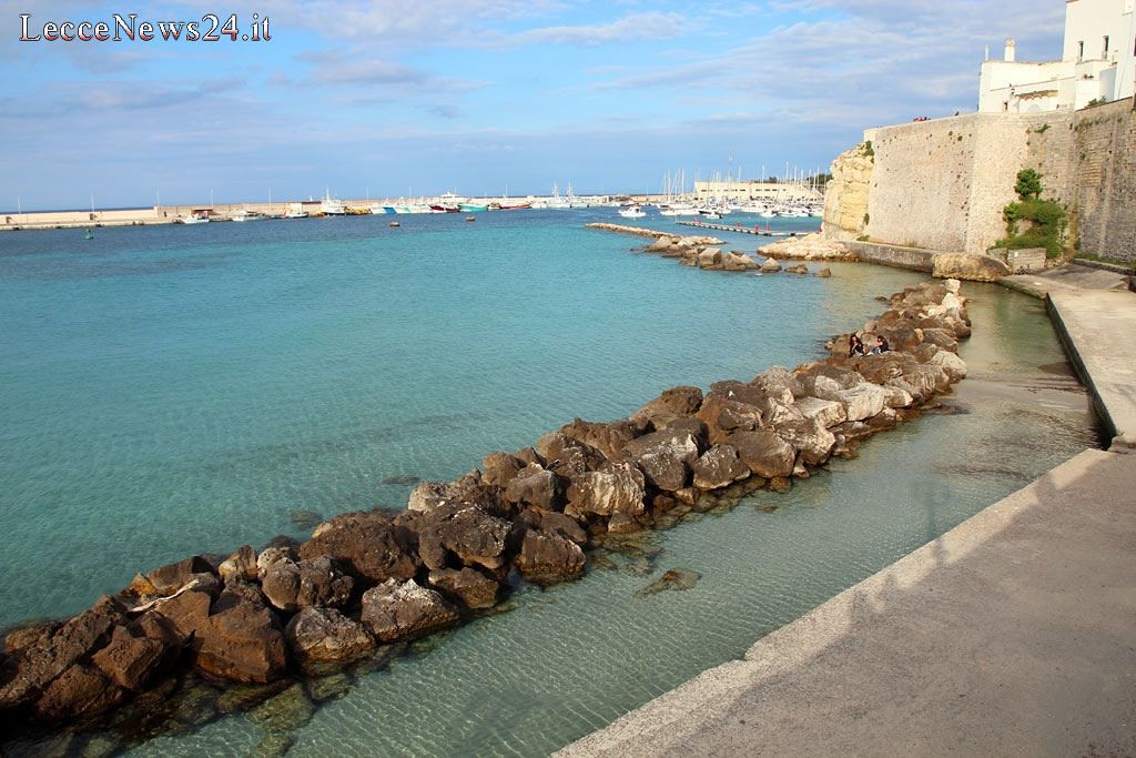 Tragedia nel mare di Otranto, 70enne perde la vita mentre fa il bagno ...