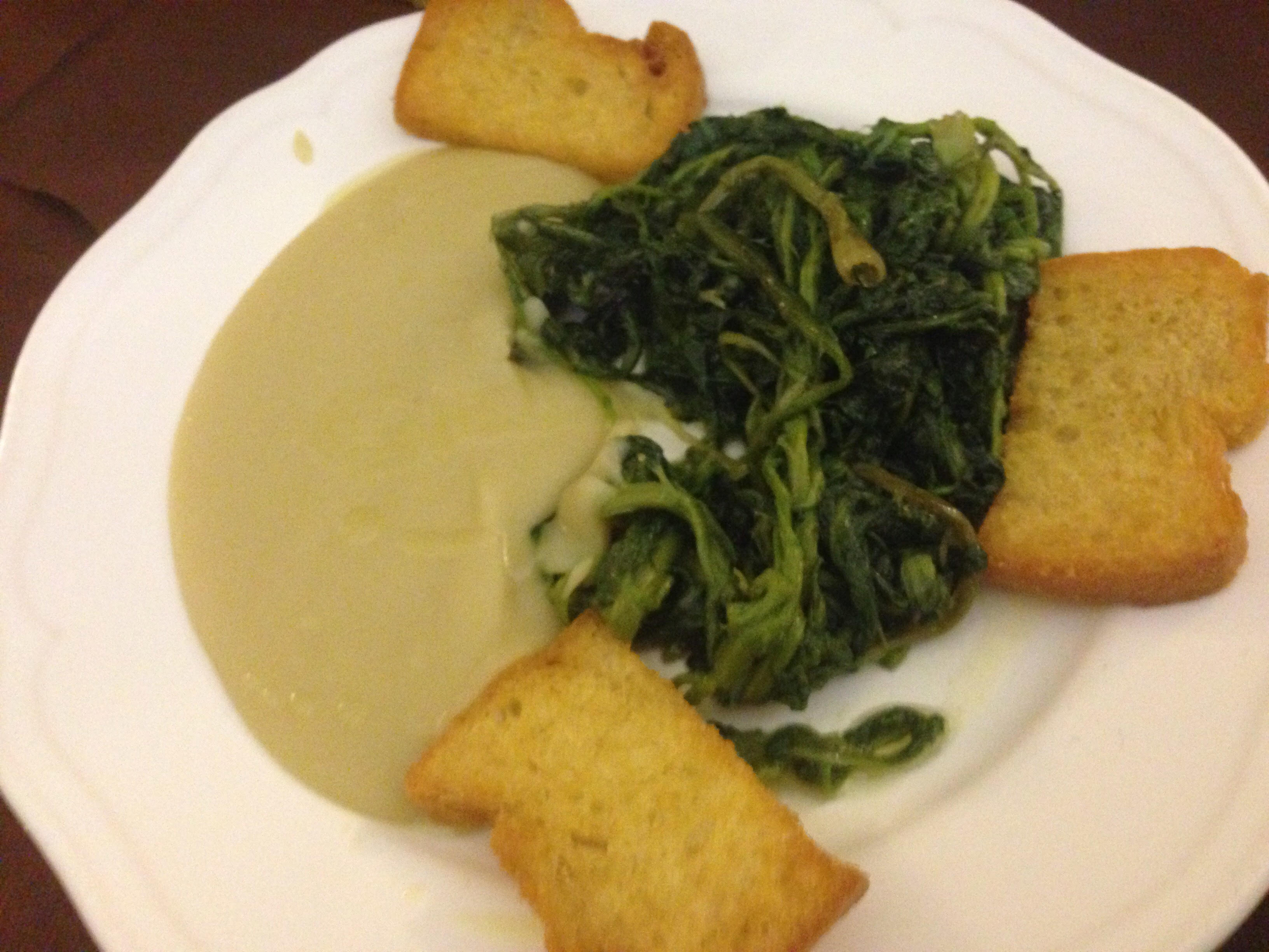 Appuntamento con il gusto del Salento: fave nette e cicorie selvatiche ...