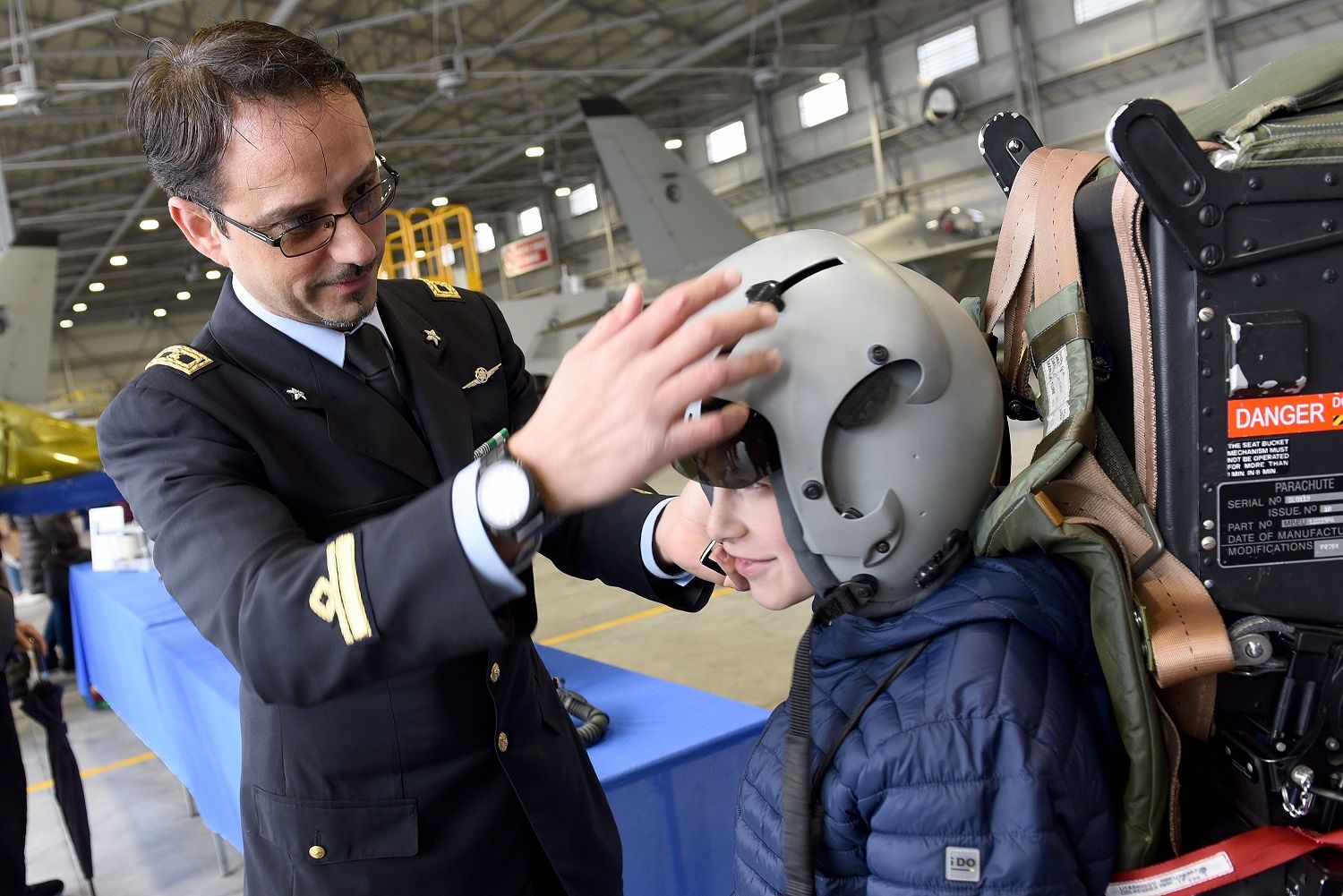 Giornata delle Forze Armate, il 61mo Stormo di Galatina apre le porte ...