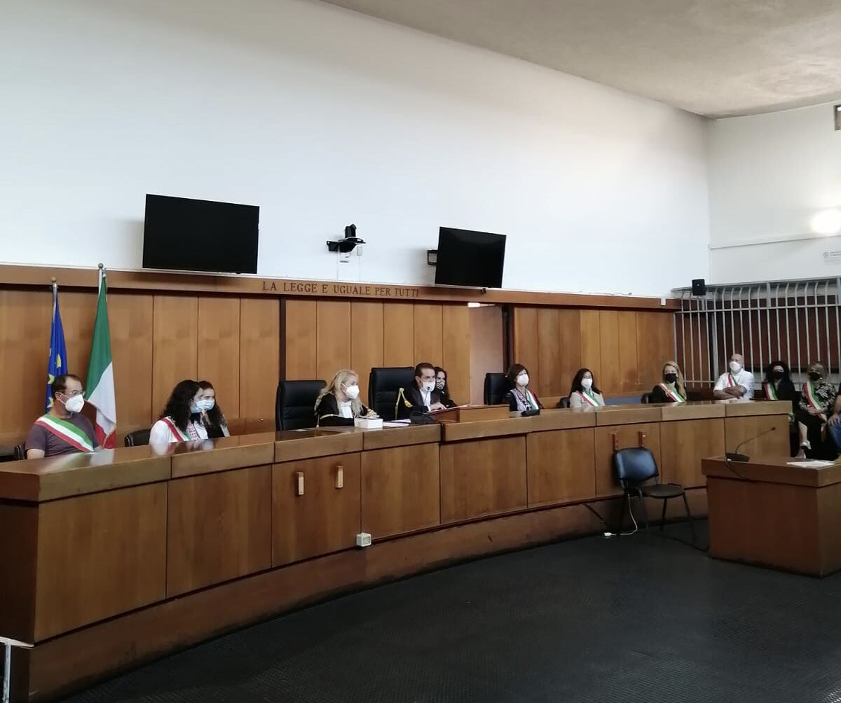 29enne uccisa con venti coltellate a Specchia Gallone. L'ex fidanzato ...