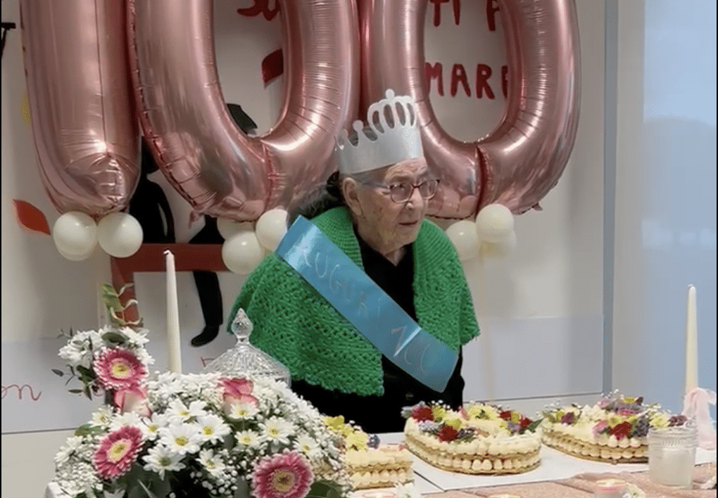 Nonna Rosa Spegne 100 Candeline Emozione E Festa A Miggiano Leccenews24